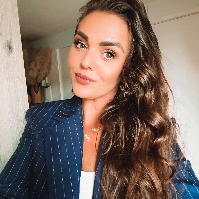 Laura Ponticorvo (@ponticorvolaura) | Snapchat Stories, Spotlight & Lenses