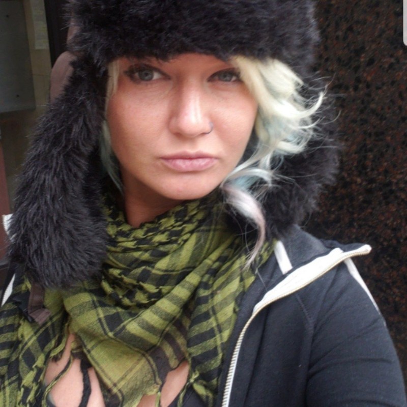 Kate Elyse (@poopscoots) | Snapchat Stories, Spotlight & Lenses