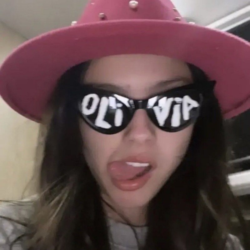 Poppy (@poppy28) | Snapchat Stories, Spotlight & Lenses