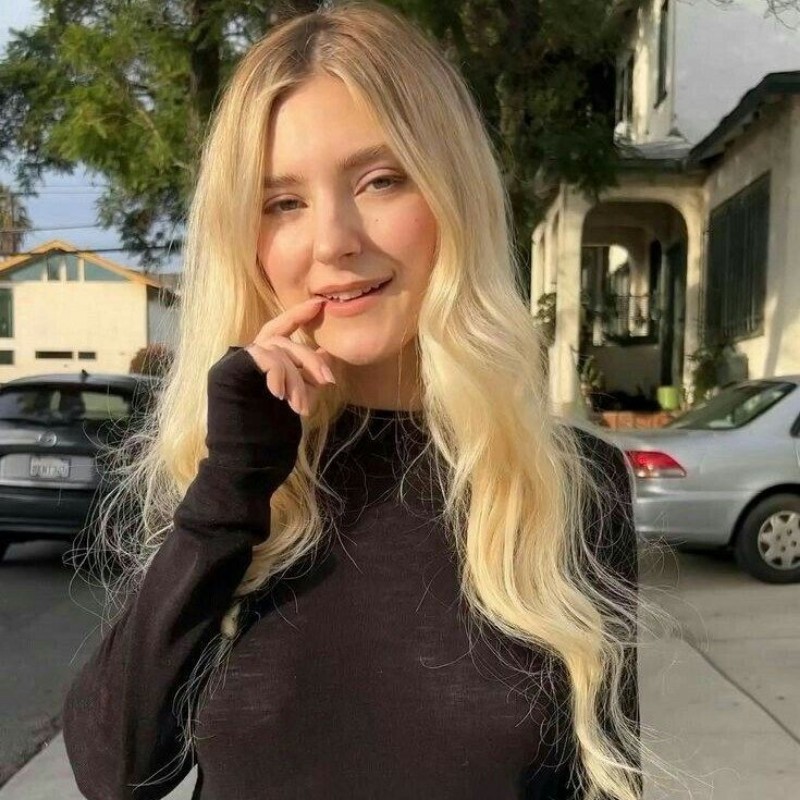 Alida Lee (@presley_ahoveis) | Snapchat Stories, Spotlight & Lenses