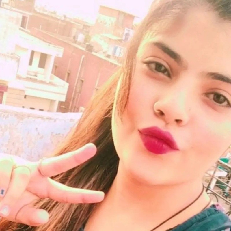 Priya Mehra (@priya_mehra000) | Snapchat Stories, Spotlight & Lenses