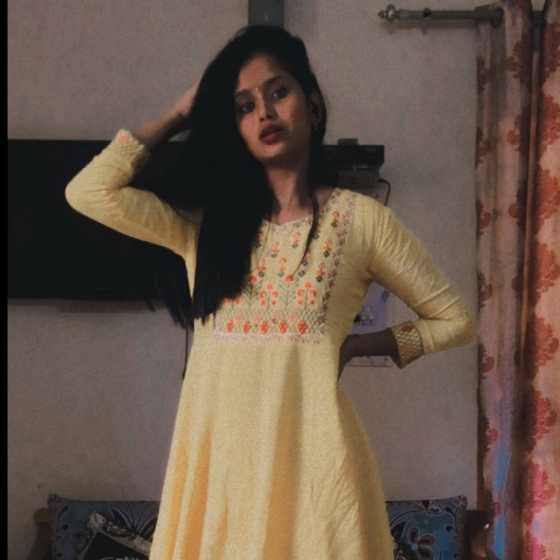 Priya Chand (@priyachand219) | Snapchat Stories, Spotlight & Lenses