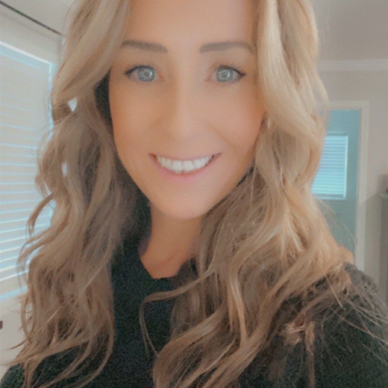 Kate Lanza (@purebellak) | Snapchat Stories, Spotlight & Lenses