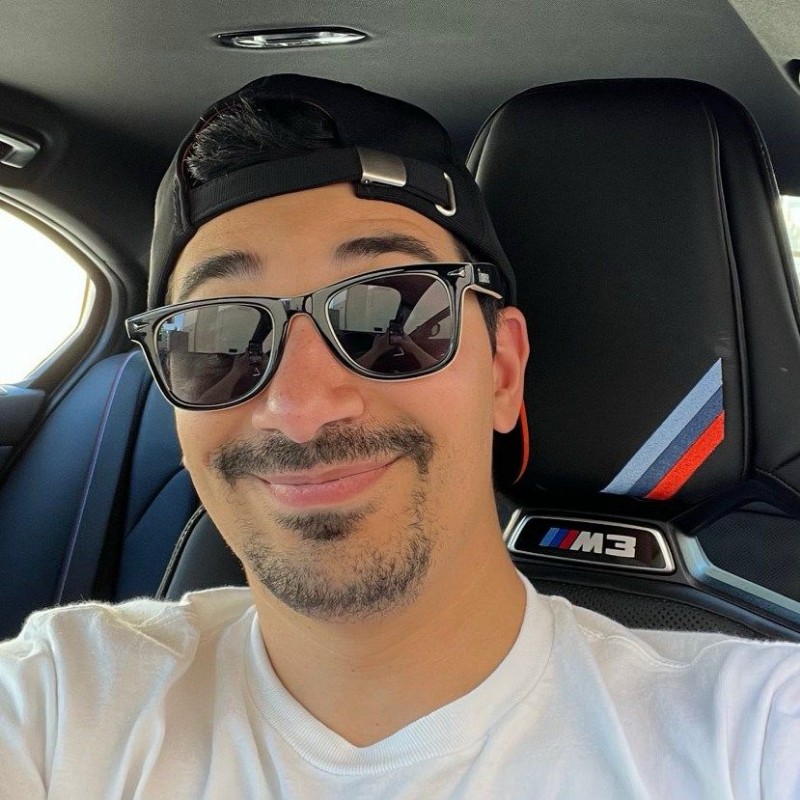 Pushing Pistons (@pushingpistons) | Snapchat Stories, Spotlight & Lenses