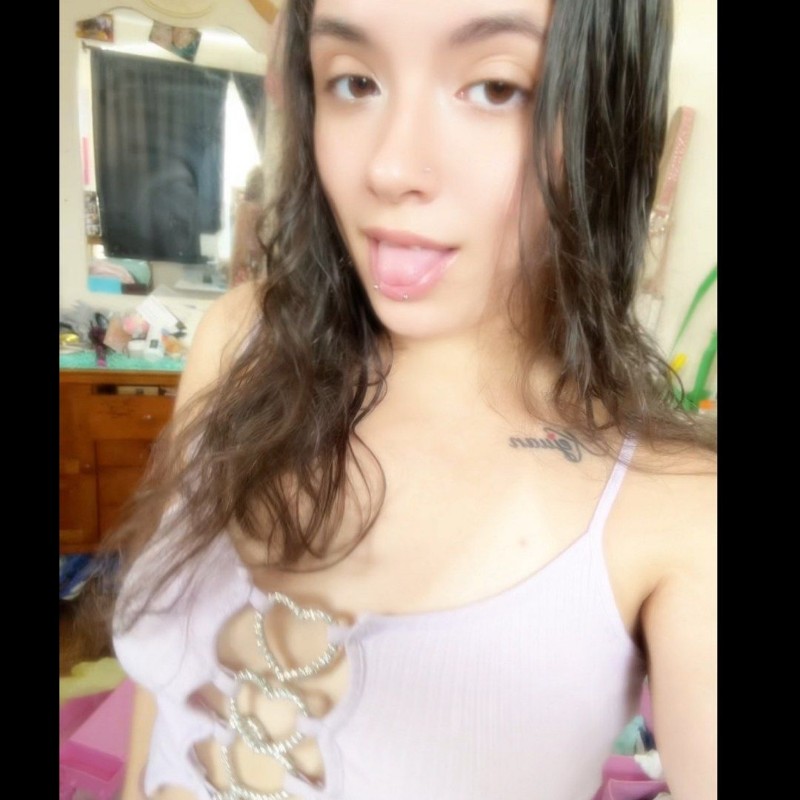 mella (@pytmella19) | Snapchat Stories, Spotlight & Lenses