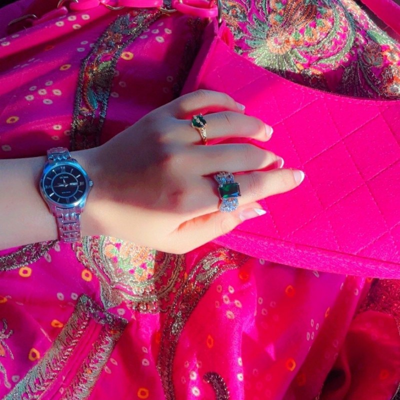 رقیہ چوہان (@qaya_2004) | Snapchat Stories, Spotlight & Lenses