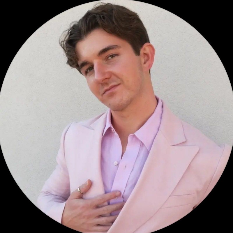 Chris Quazzo (@quazzomodo) | Snapchat Stories, Spotlight & Lenses