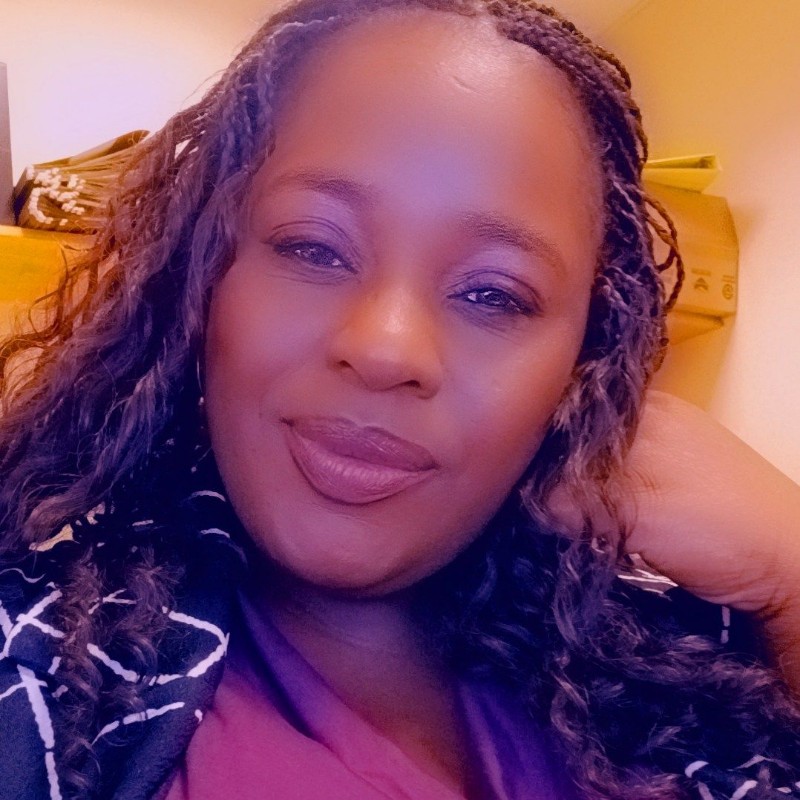 Alicia (@queenalitay) | Snapchat Stories, Spotlight & Lenses