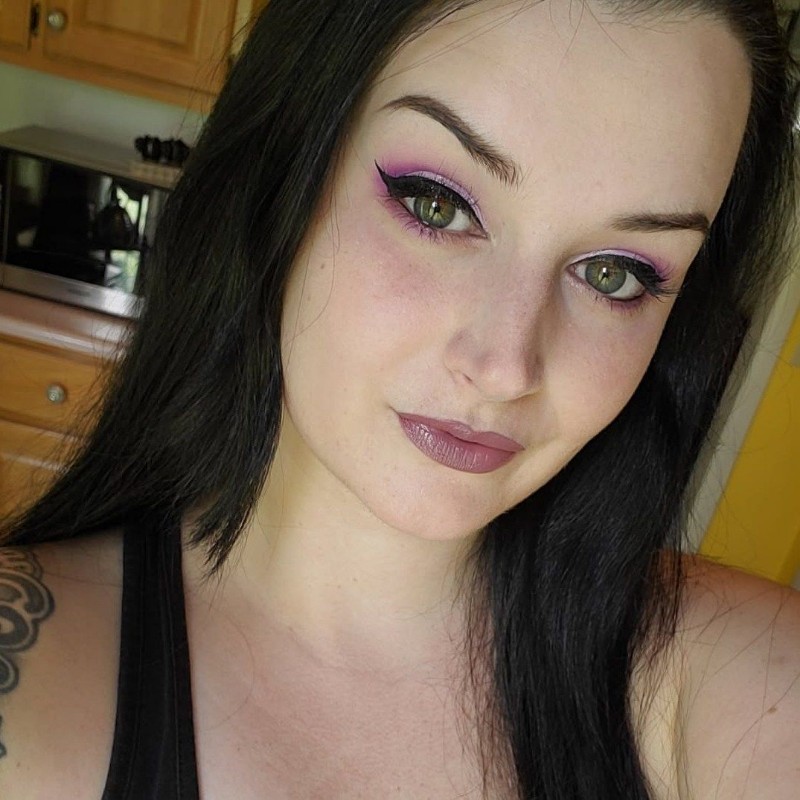 🐇 Kayla Daigle 🐇 (@queentriton) | Snapchat Stories, Spotlight & Lenses