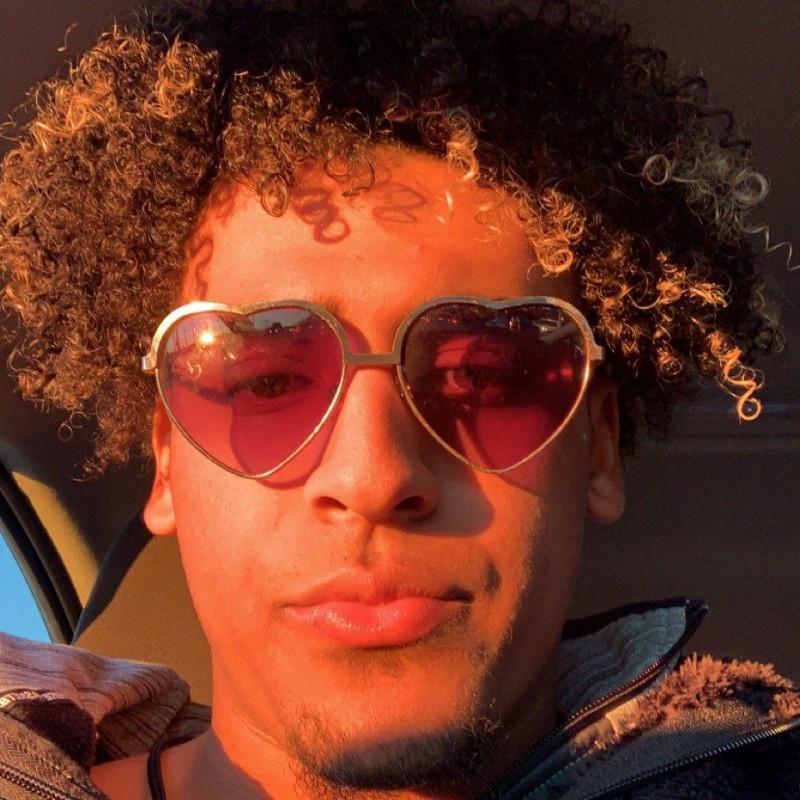 quinton mf hall (@quintonhall23) | Snapchat Stories, Spotlight & Lenses