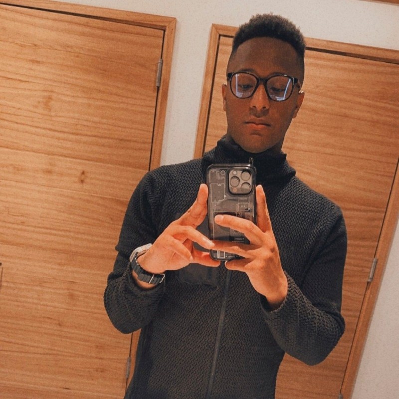 Mike Kay(@quitemk) | เรื่องราว Snapchat ตลอดจน Spotlight และเลนส์