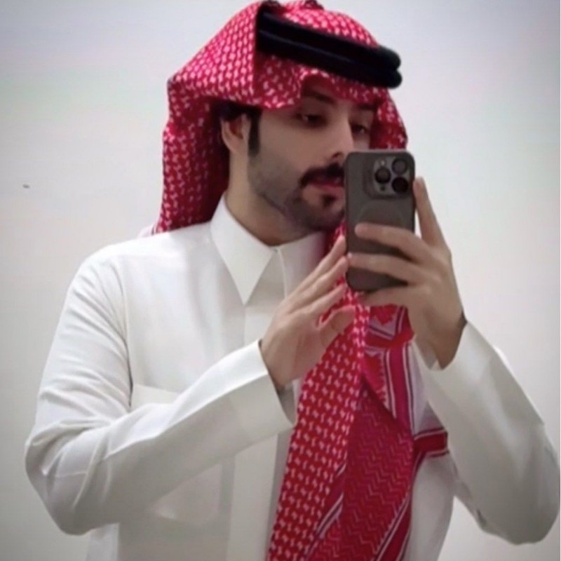 RASHED 🖤 (@r5ahd) | Snapchat Stories, Spotlight & Lenses