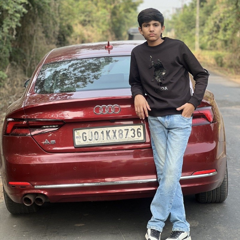 Rabari Manthan (@r_manthan23) | Snapchat Stories, Spotlight & Lenses