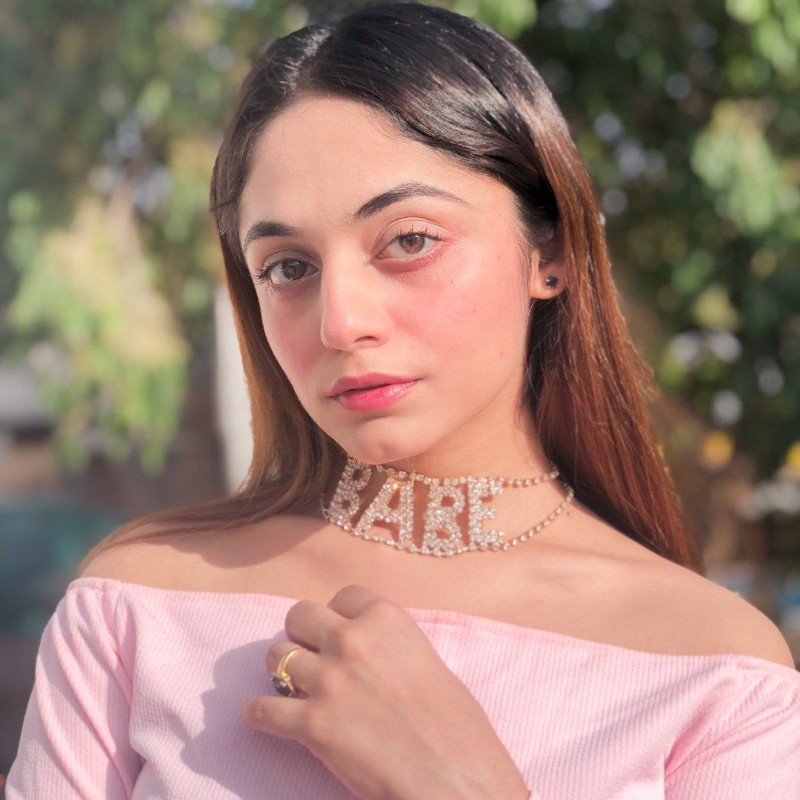 Raveena Tekwani (@raavvu) | Snapchat Stories, Spotlight & Lenses