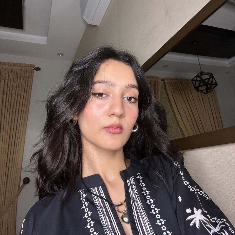 Rabia Faisal Official (@rabia_faisal10) | Snapchat Stories, Spotlight ...