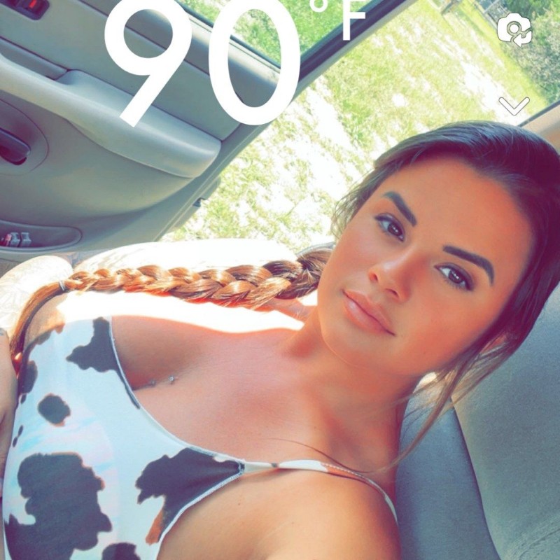 Rachael 🍄 (@rachael13larson) | Snapchat Stories, Spotlight & Lenses