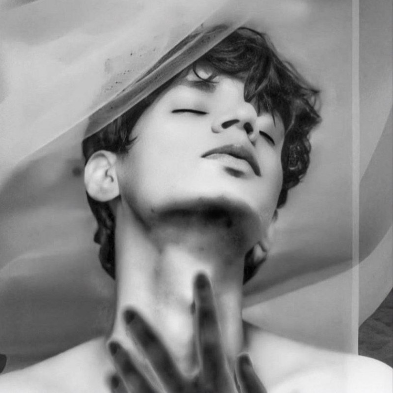 raFEEL 💗 (@rafeel_pvc) | Snapchat Stories, Spotlight & Lenses