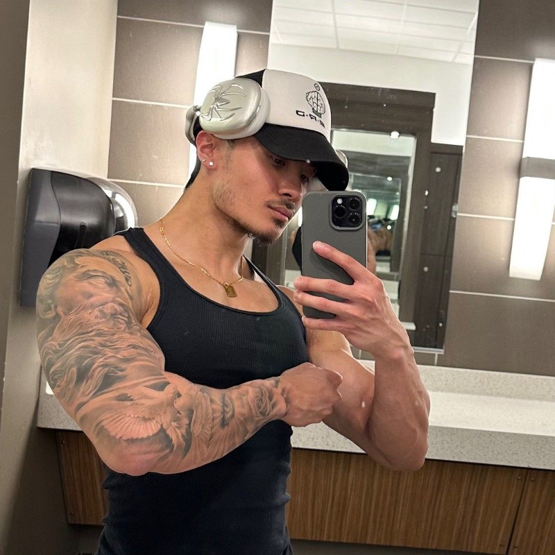 Raffy Fernandez (@raffyxavier) | Snapchat Stories, Spotlight & Lenses