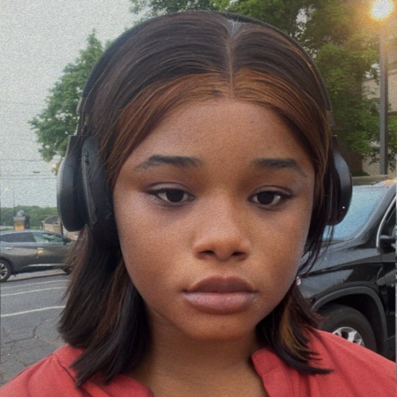 Raifa Hams🤑 (@raifahams) | Snapchat Stories, Spotlight & Lenses
