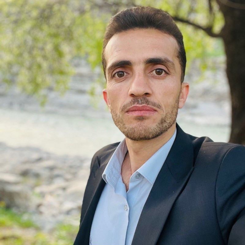 rajab_garza (@rajab_garza) | Snapchat Stories, Spotlight & Lenses