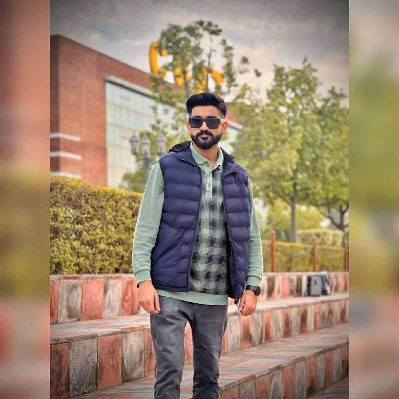 Raja Hashim Ali (@rajahashimali07) | Snapchat Stories, Spotlight & Lenses