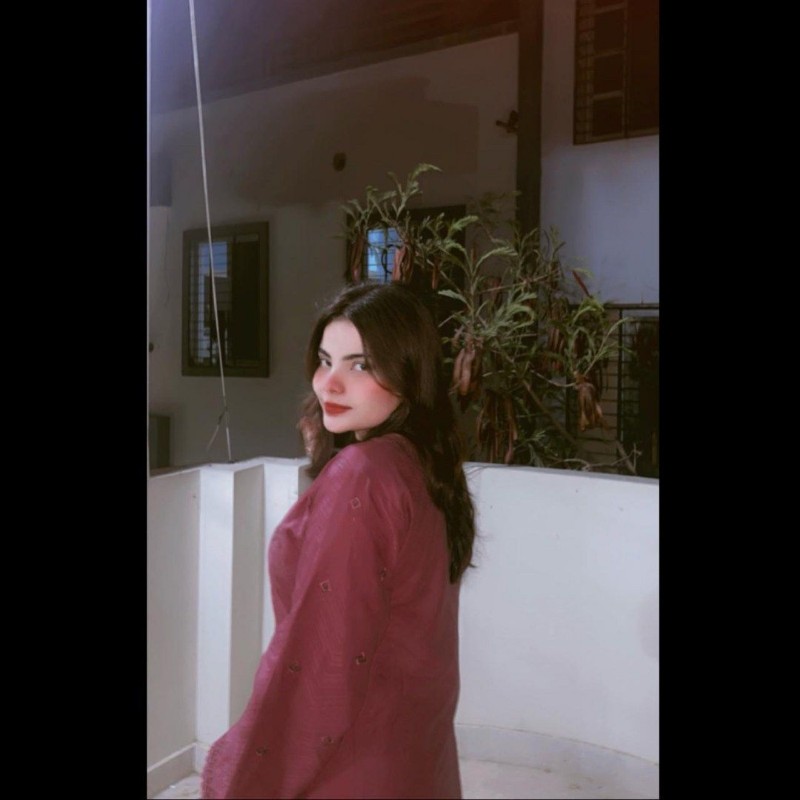 Ramsha Tahir (@ramsha_t2204) | Snapchat Stories, Spotlight & Lenses