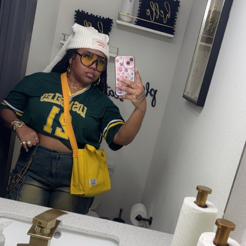 DollFacee👑 (@rare_breed95) | Snapchat Stories, Spotlight & Lenses