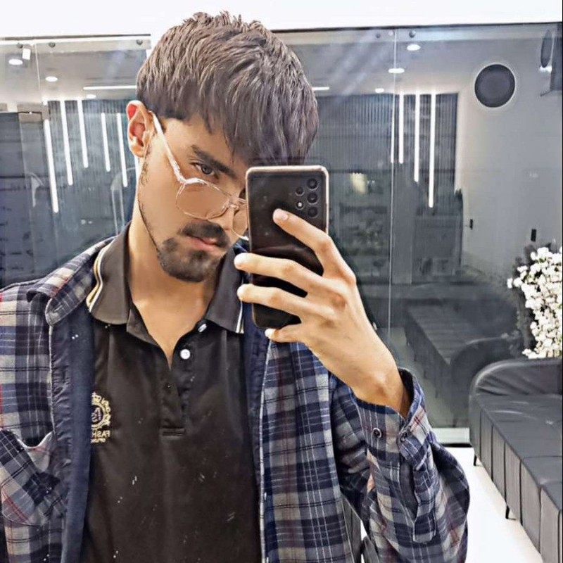 rawa/🖤ڕەوا (@rawa_r123) | Snapchat Stories, Spotlight & Lenses