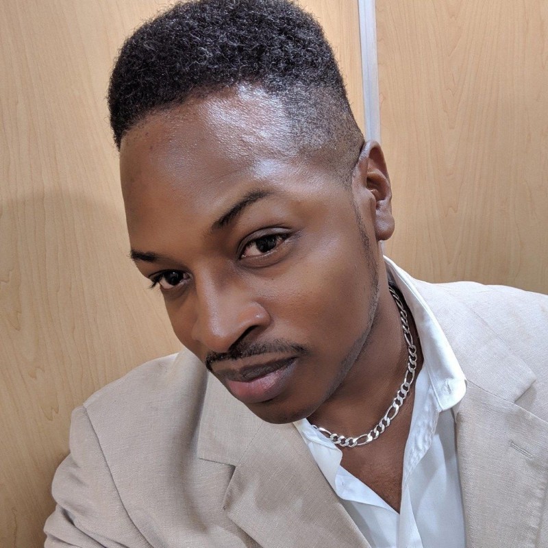 Raymond Larkin(@rayisreal.20) | เรื่องราว Snapchat ตลอดจน Spotlight และ ...