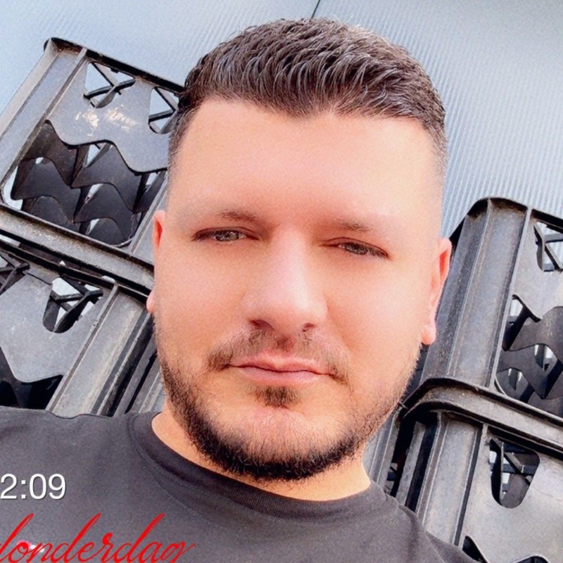 Razvan (@razvan-bs) | Snapchat Stories, Spotlight & Lenses
