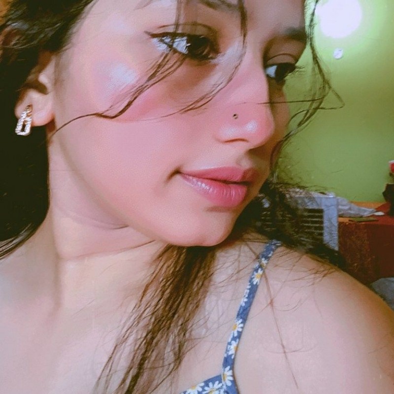 Chy..R💞 (@rchy7872) | Snapchat Stories, Spotlight & Lenses