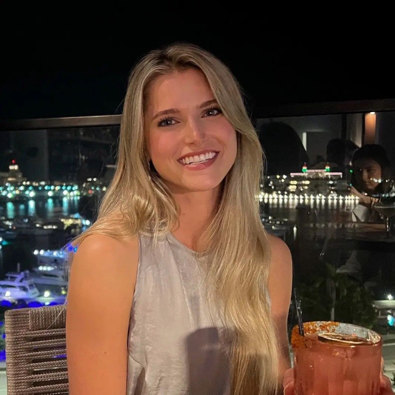 Reagani Bach (@reagani_bach) | Snapchat Stories, Spotlight & Lenses