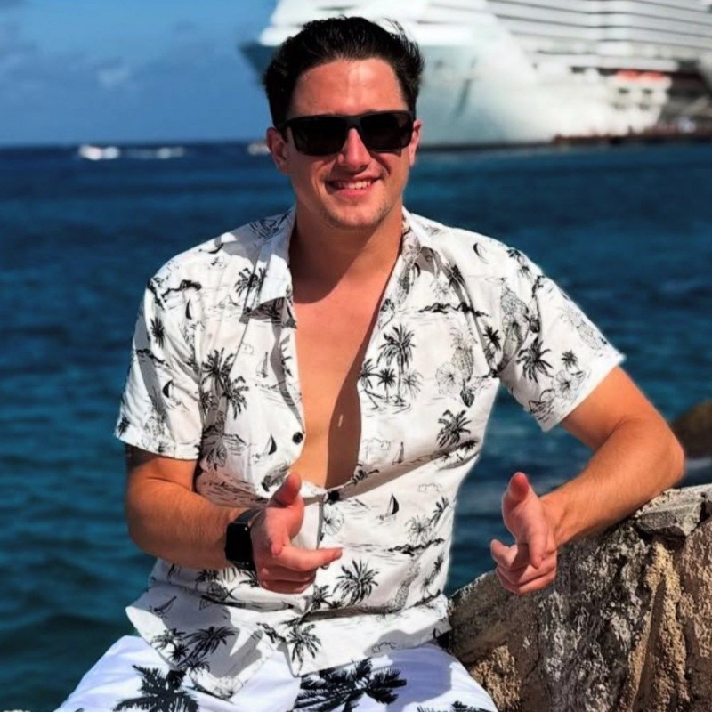 Colin Hudson (@realcolinhudson) | Snapchat Stories, Spotlight & Lenses