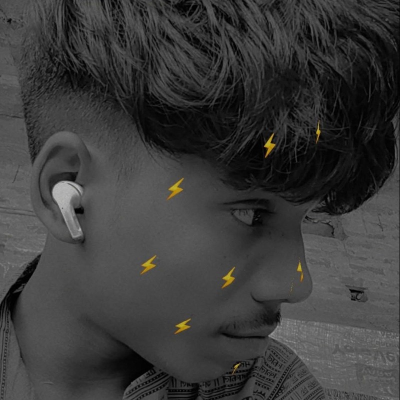 REAL__NAVIN (@realnavin2025) | Snapchat Stories, Spotlight & Lenses