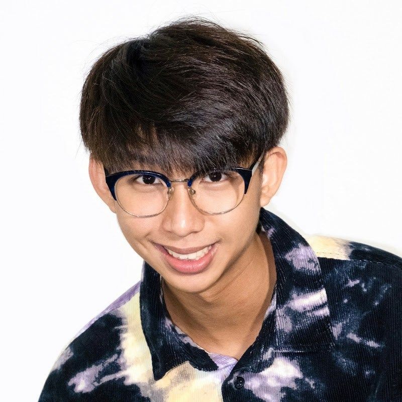 Robin Lim (@realrobinlim) | Snapchat Stories, Spotlight & Lenses