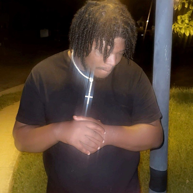 Lorenzo Bagley (@realstepper.23) | Snapchat Stories, Spotlight & Lenses