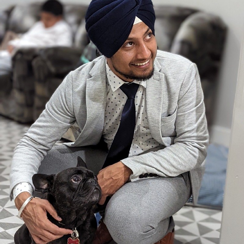 The Turban Guy (@realturbanguy) | Snapchat Stories, Spotlight & Lenses
