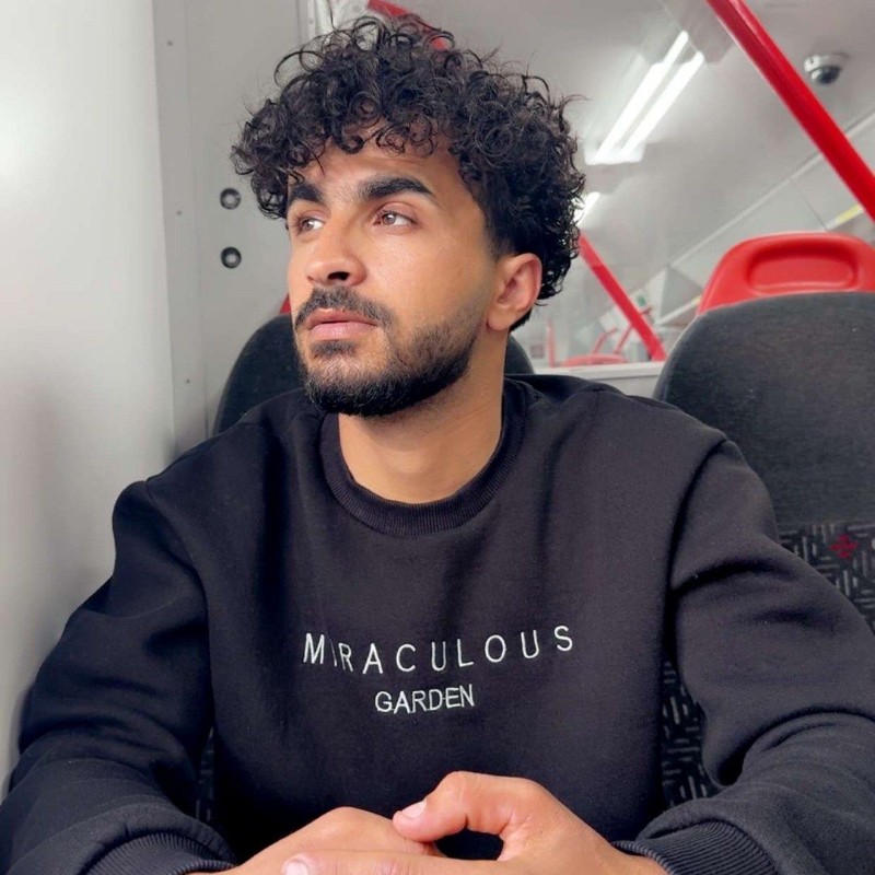 rebaz.hm(@rebaz.hm) | เรื่องราว Snapchat ตลอดจน Spotlight และเลนส์