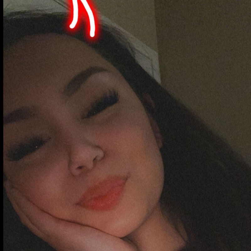 Sonia Lawrence (@redbull-babe25) | Snapchat Stories, Spotlight & Lenses