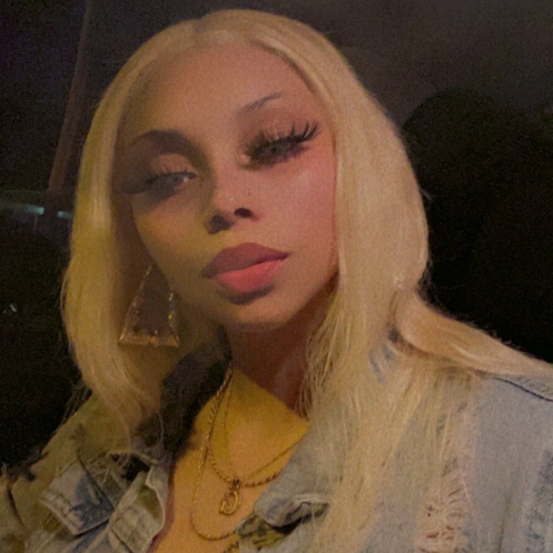 Lady Redd📦📮🛫 (@redd-mommie) | Snapchat Stories, Spotlight & Lenses