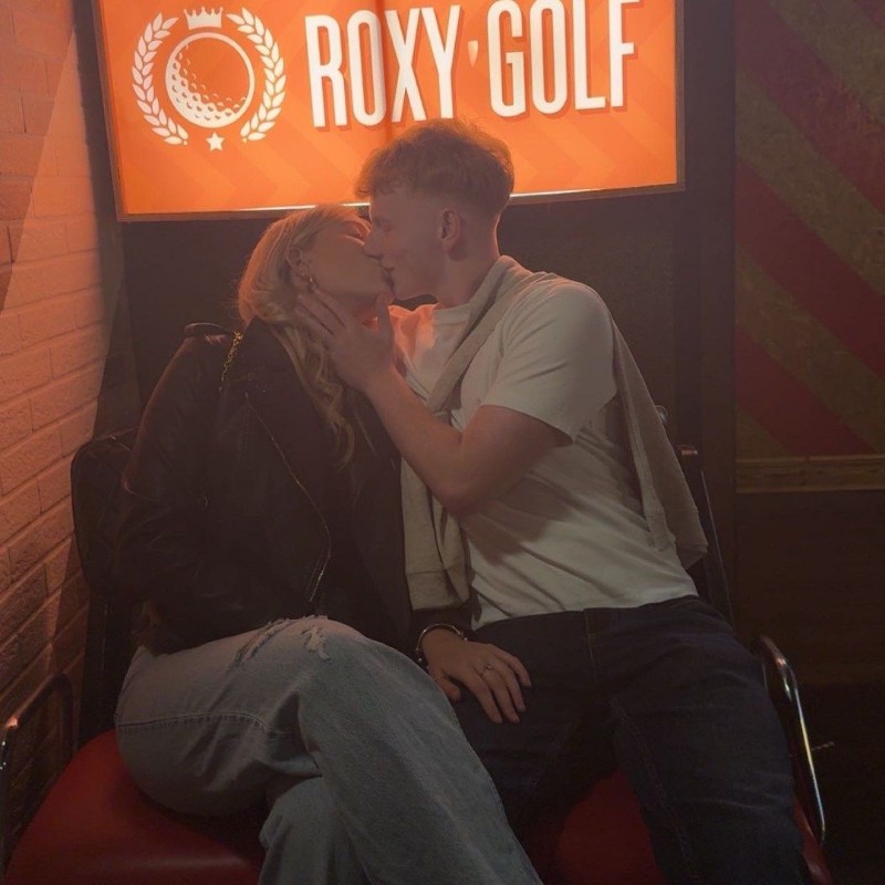 Reece Brown (@reecebh24) | Snapchat Stories, Spotlight & Lenses