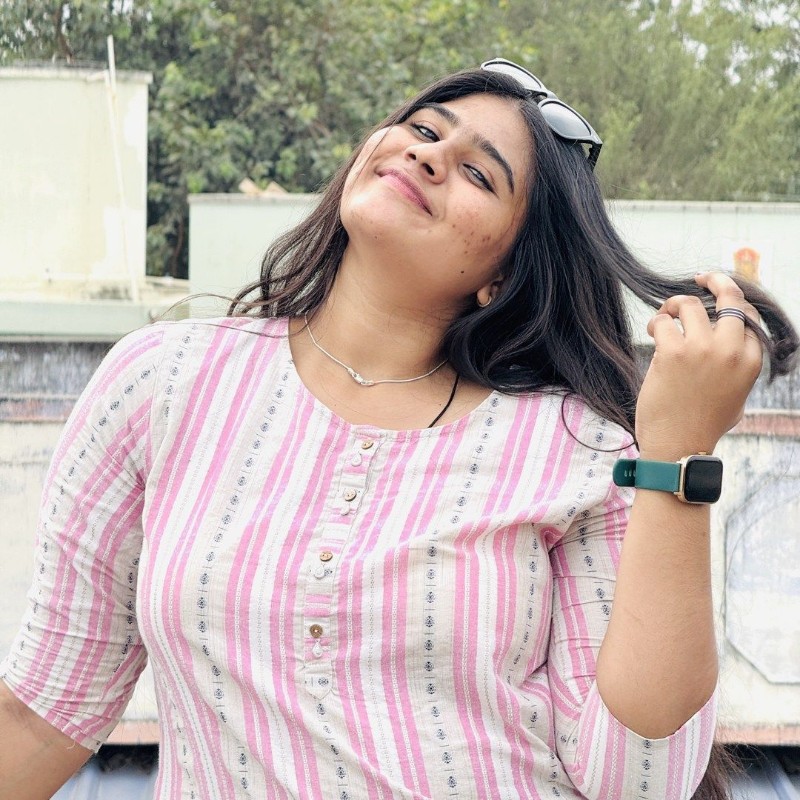 Reethu_.Official (@reethu_official) | Snapchat Stories, Spotlight & Lenses