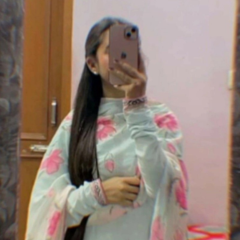 ਰੀਤ‌🕊♥︎ (@reettjudge) | Snapchat Stories, Spotlight & Lenses