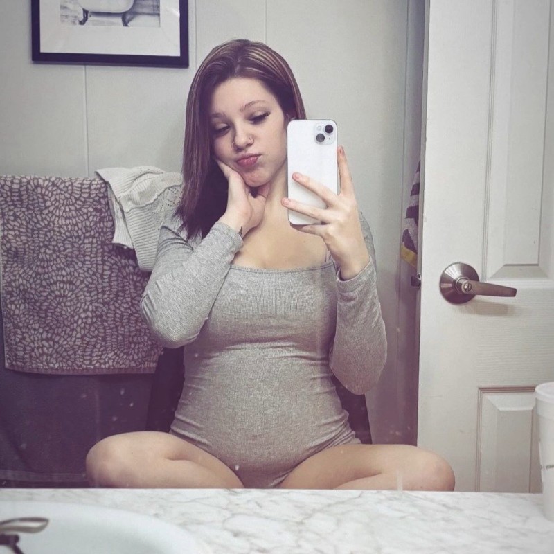 Renee’ 🫶🏽 (@reneee1624) | Snapchat Stories, Spotlight & Lenses