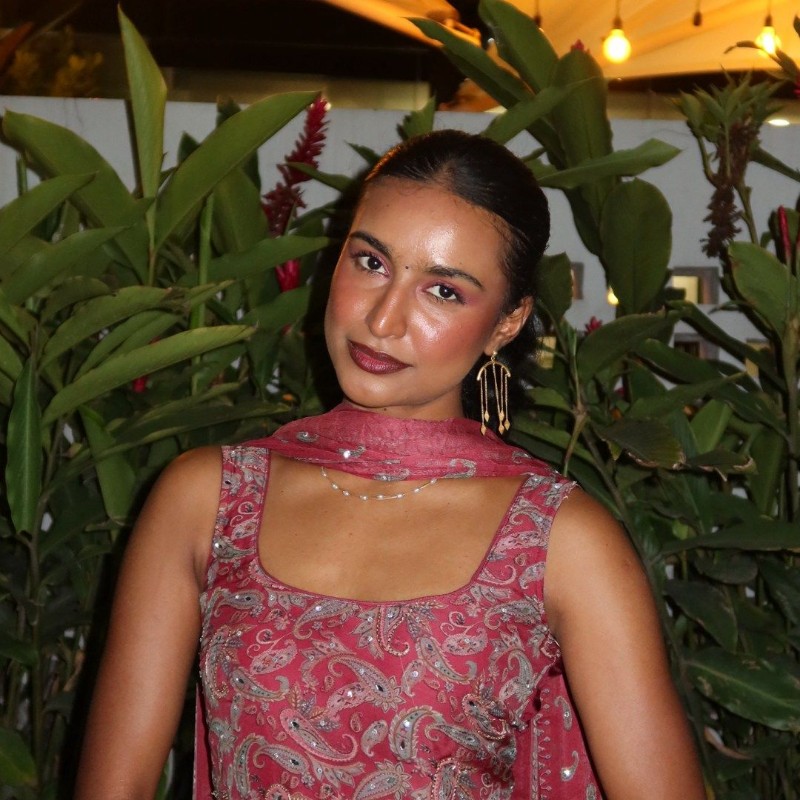 Rida Tharana (@rida_tharana) | Snapchat Stories, Spotlight & Lenses