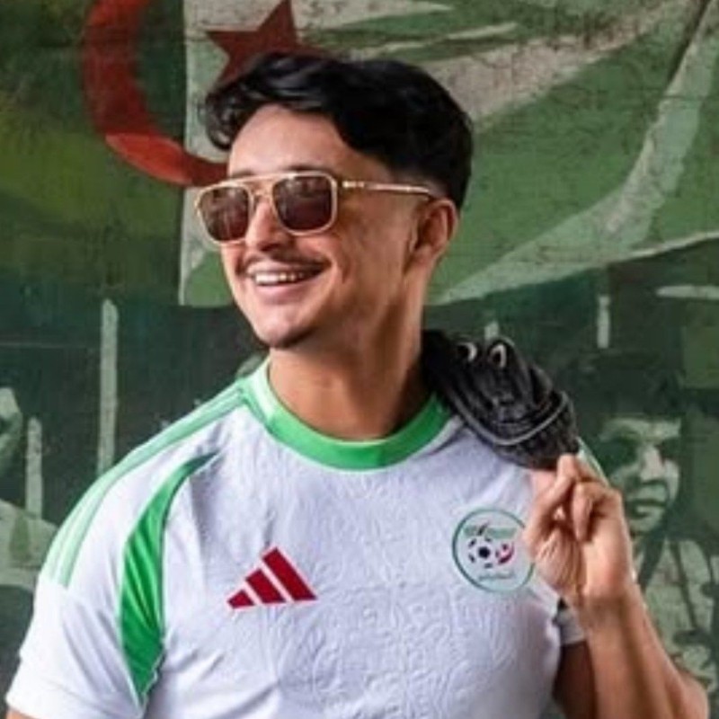 RIFKUS 🌍🇩🇿 (@rifka.officiel) | Snapchat Stories, Spotlight & Lenses