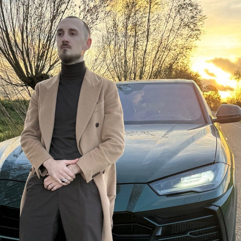 Emin Skenderovic (@rijkeschilder) | Snapchat Stories, Spotlight & Lenses