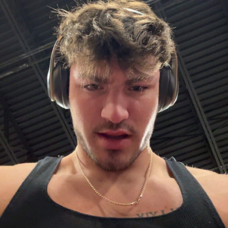 Riley Anger (@rileyanger5) | Snapchat Stories, Spotlight & Lenses