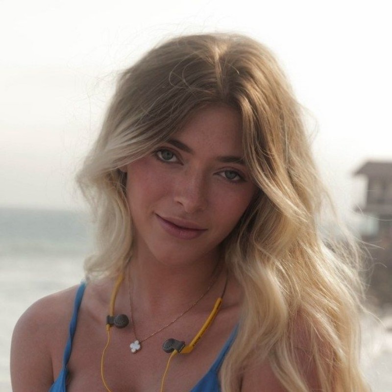 Riley Mae Lewis (@rileymaelewis11) | Snapchat Stories, Spotlight & Lenses