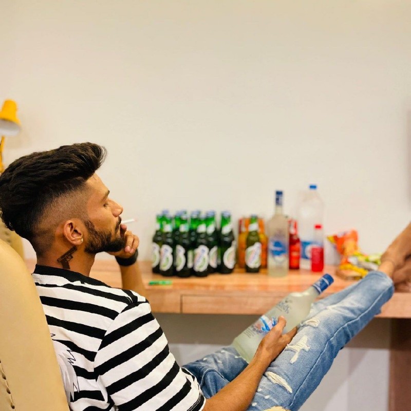 𝒩𝒶𝓌𝒶𝒷 𝑀𝒶𝓁𝒾𝓀 👑♠️ (@rishabh_j5267) | Snapchat Stories, Spotlight & Lenses